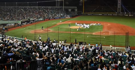 나눔팀의 승리 축하 불꽃