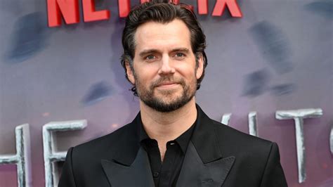 Henry Cavill Hates Sex Scenes Im Not A Fan
