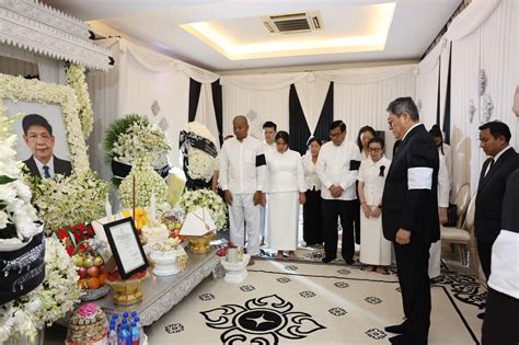 គណៈប្រតិភូក្រសួងការបរទេស និងសហប្រតិបត្តិការអន្តរជាតិ អញ្ជើញគោរពវិញ្ញាណក្ខន្ធសព ឯកឧត្តម ឃួន