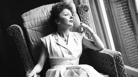 Efeméride 19 De Diciembre Nace Édith Piaf Cantante Francesa Con Una Trágica Infancia Desde Su