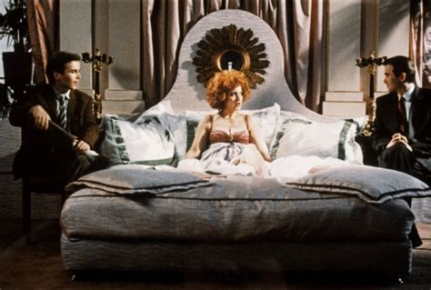 Threesome Love Films About Non Standard Relationships Pictolic