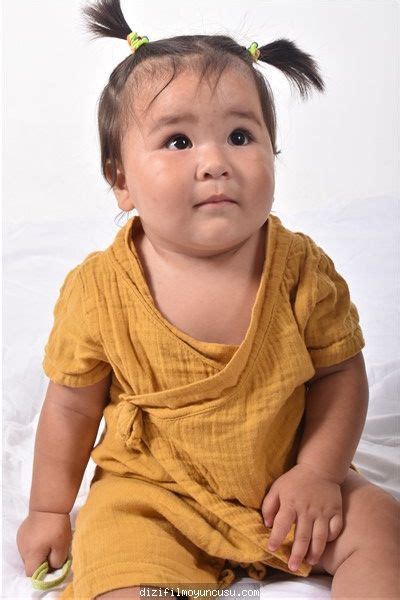 Antalya Dizi Film Oyuncusu Kumsal 1 Yaşında 70cm Boyunda 12 Kilo Hedefi