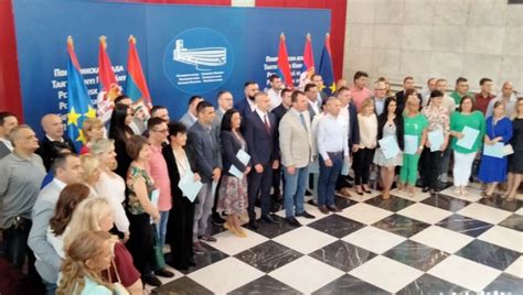 УСЛОВИ ЗА БУДУЋЕ ШАМПИОНЕ Покрајинска влада издвојила 225 милиона динара за спортску инфраструктуру