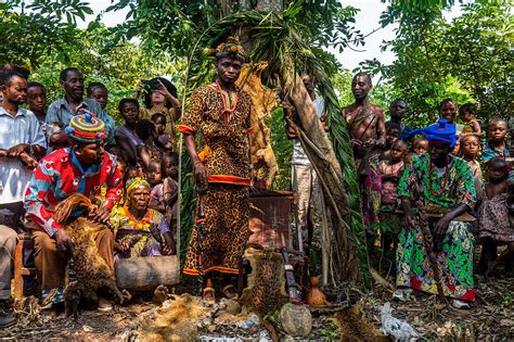 Tribal Chief Of The Yaka Tribe License Image 13814998 Lookphotos
