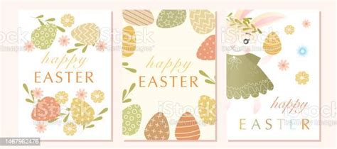 부활절 인사말 카드 세트는 귀여운 토끼 캐릭터 색깔의 달걀 봄 꽃 녹색 잎으로 설정됩니다 소셜 미디어 게시물 전단지 초대장 포스터 엽서 어린이를위한 디자인을위한 다채로운