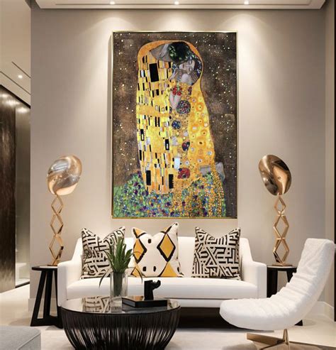 Mon Уран зураг Хэмжээ 70 100смҮнэ 220 000 Бэлгэдлийн утга 1 Үнсэлт Хамгийн ариун холбоо