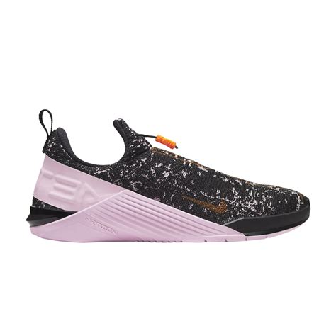 Nike Wmns React Metcon Light Arctic Pink Black Editorialist