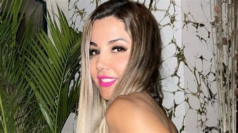 Tras La Muerte De Su Ex Aleida N Ez Prende Fuego A Televisa Al Presumir Su Minicintura Tribuna