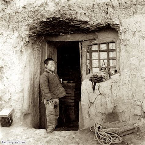 1939年山西临汾老照片 住在窑洞中的贫困人家生活全记录 天下老照片网