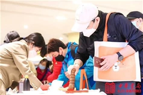 中华书局二十四节气整年阅读计划发布 媒体关注 新闻中心 中国出版集团有限公司