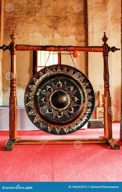 Thai Gong On A Sao Ching Cha Gong Stand With Thai Lotus Design At Wat