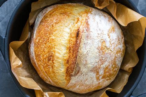 Easy Dutch Oven No Knead Bread Video Momsdish