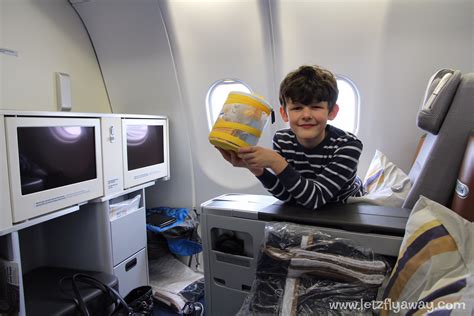 Lufthansa Business Class Airbus 340 600
