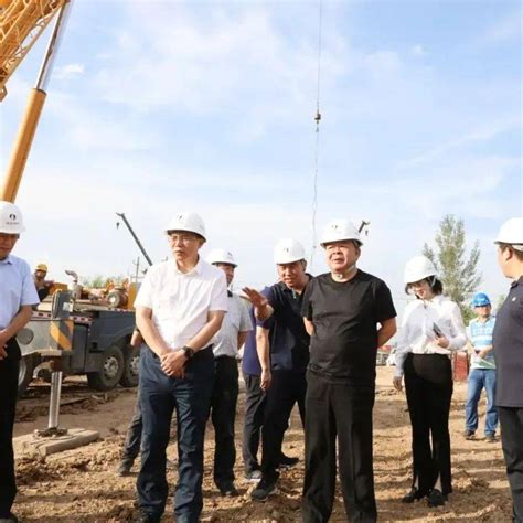 省水利厅党组成员李洪卫到我县调研置换项目城乡