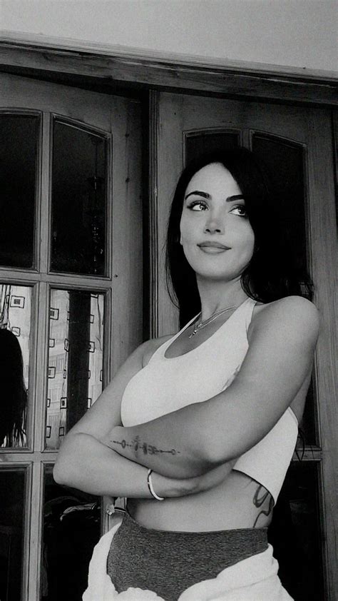 თამარა🦋 ხომ გახსოვთ მუხამბაზს თუ ვინმე მიმღერებს ცოლად მივყვებუთქო🥹როგორ მიყვარს ეს სიმღერა