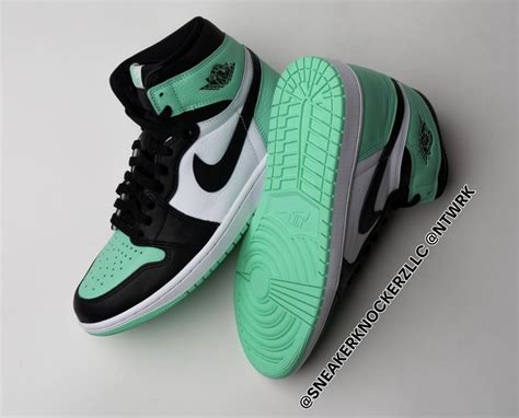 Air Jordan 1 High Og Green Glow Dz5485 130