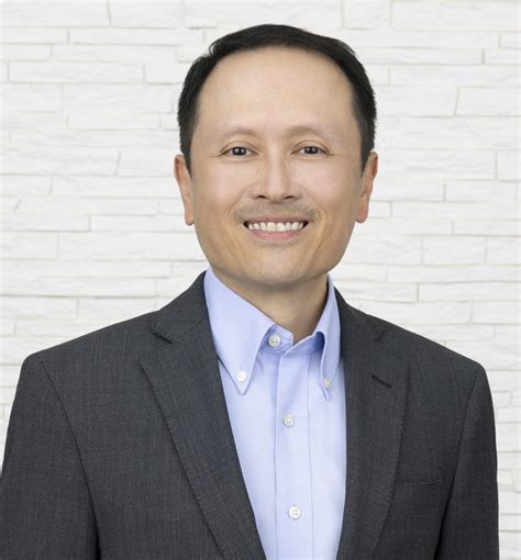Andrew Chen Envista