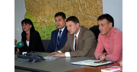 Измамник взе 550 000 лева от баба в Първомай ряза каса с флекс Обзор