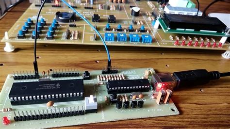 Pic18f4520 Led Projectusing Pickit2 Youtube