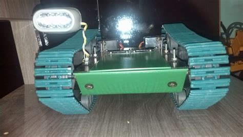 Anderson Blank Robô De Esteiras