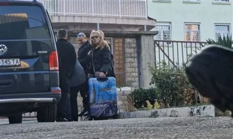 Иванчева се оплака от въшки в затвора ᐉ Новини Tribune Bg