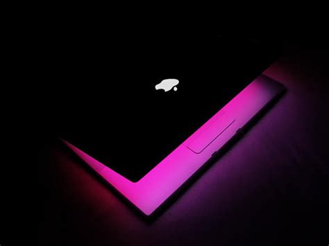 Macbook Pro Pink On Bed By ElShArkeZ On DeviantArt