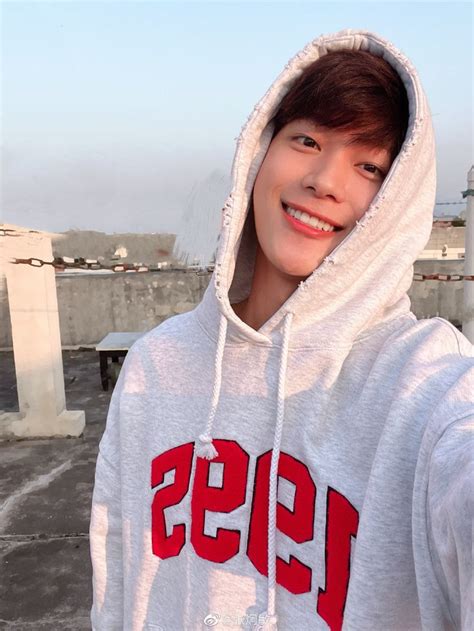 ปักพินโดย Beccs ใน Actors