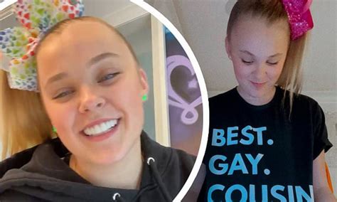Jojo Siwa 17 Confirms She Came Out As Lgbtq After Wearing Best Gay Cousin Ever Shirt