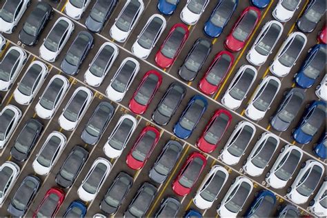 테슬라의 위기 전환점이 될 수 있을까” 수익 감소와 시장 동향 네이트뷰