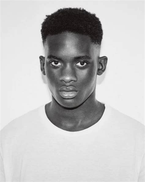 Musta Samba Modelo Pop House