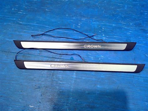 【傷や汚れあり】ゼロ クラウン ゼロクラ Grs184 Grs182 Grs180 18 純正op イルミ付 スカッフプレート キッキング