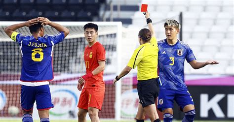 중국전 ‘팔꿈치 가격 퇴장 일본 수비수 한국전 포함 ‘3경기 출전 정지 확정