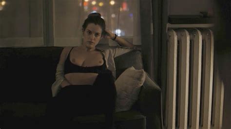 Riley Keough Nude Explicit Sex Scenes Scandal Planet