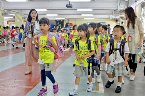 小一入學申請表格92起派發 教局 家長若提供假地址或會被判監 星島日報