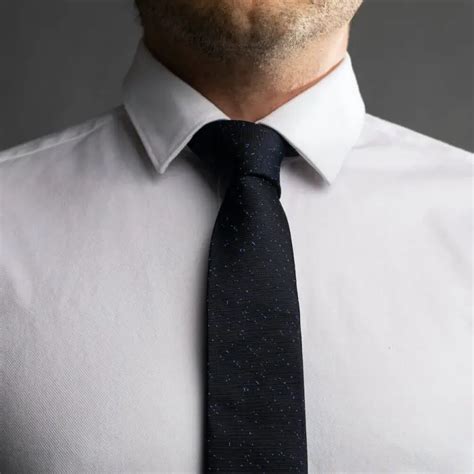 How To Tie A Full Windsor Knot Aka Double Windsor The Modest Man