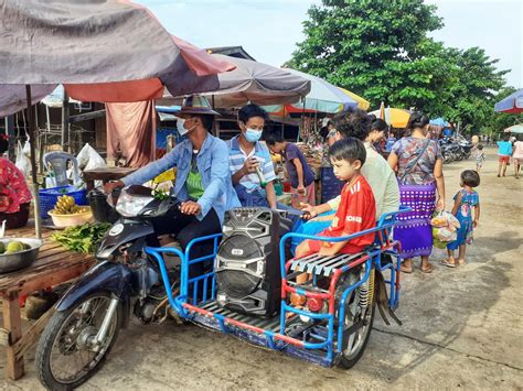 ကျိုက်ဒုံမြို့မစျေး၌ ကိုဗစ် ၁၉ဗီဇပြောင်း မျိုးကွဲအိုမီခရွန် Omicron ရောဂါပိုး ကြိုတင် ကာကွယ