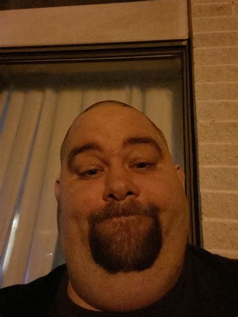 34m Im Already Aware That Im Not Exactly Good Looking Hell Im Pretty Sure I Saw A Cart Full