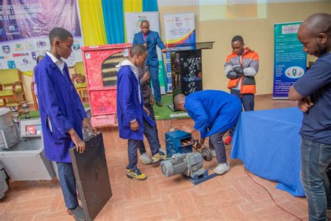 Semaine Mondiale De Lentrepreneuriat Université Libre Des Pays Des