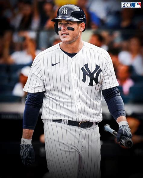 Pin By Mike Lamm On Yankee Baseball Anthony Rizzo New York Yankees