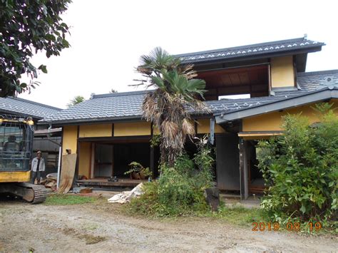 現場拝見 北杜市TT様邸 P B工法 新築工事は既存建屋の解体中