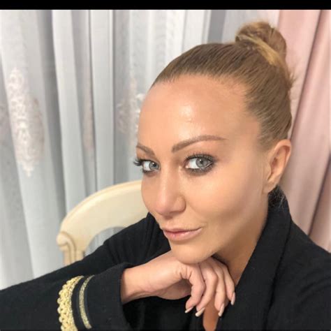 Злата Ризова изригна във Фейсбук срещу кмета Илко Стоянов Шарлатанин