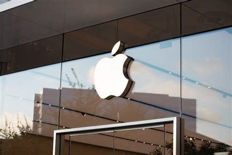 Apple Is Developing An AI Chatbot Similar To ChatGPT For Future Release
