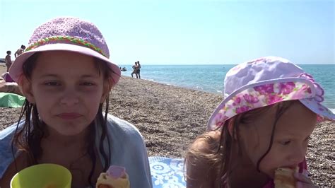 Один день на море часть 5 Купание игры и развлечения Крым Прибрежное Youtube