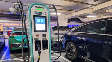 Voltron Perbanyak Lokasi Spklu Andalkan Energi Solar Panel Mobil