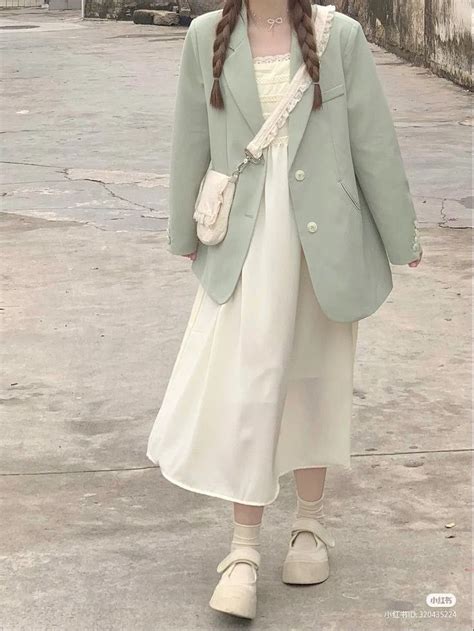 Pin De صور بنات كوريات 🍓🌺🇰🇷 Em صور بنات كوريه Roupas Roupas