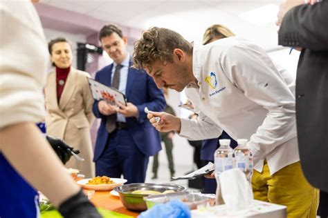 Безкоштовне харчування для дітей у школах у Кабміні вирішили все змінити з 1 вересня до чого