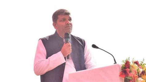Ashish Patel Challenges Yogi Government Amdist Allegation Of Pallavi Patel आशीष पटेल ने दी