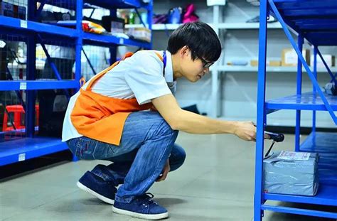又呆又萌的暖男学长你好 知乎