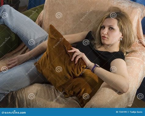 Posa Sensuale Della Ragazza Immagine Stock Immagine Di Capelli Femmina 734199