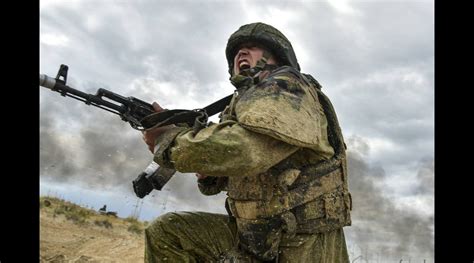 Российский солдат закрыл гранату своим телом под Авдеевкой и спас сослуживцев